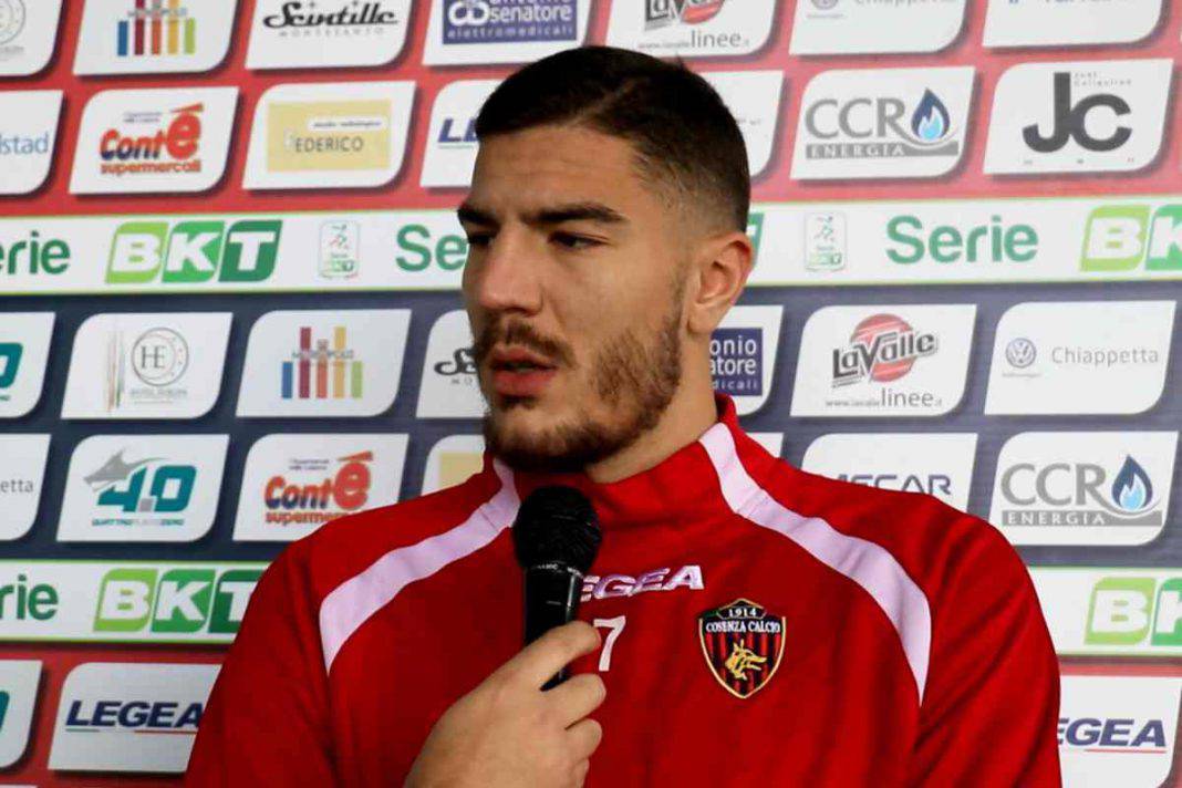 Cosenza, UFFICIALE: Dermaku è il nuovo difensore del Parma